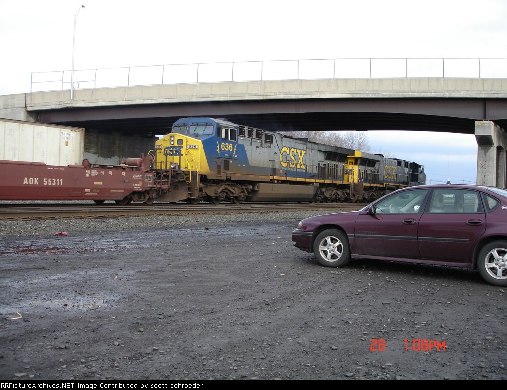2 CW44-6's head EB on the #1 Track with the Q164